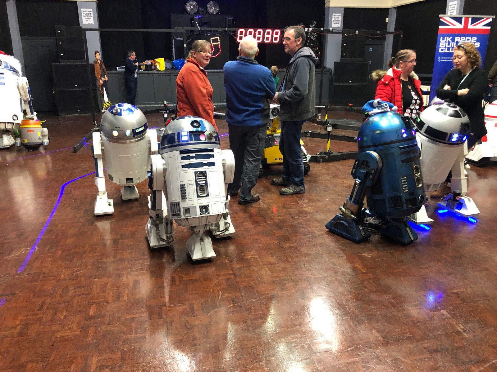 Event Review: UK R2 Builders Christmas Meet - Fantha Tracks | Daily ...