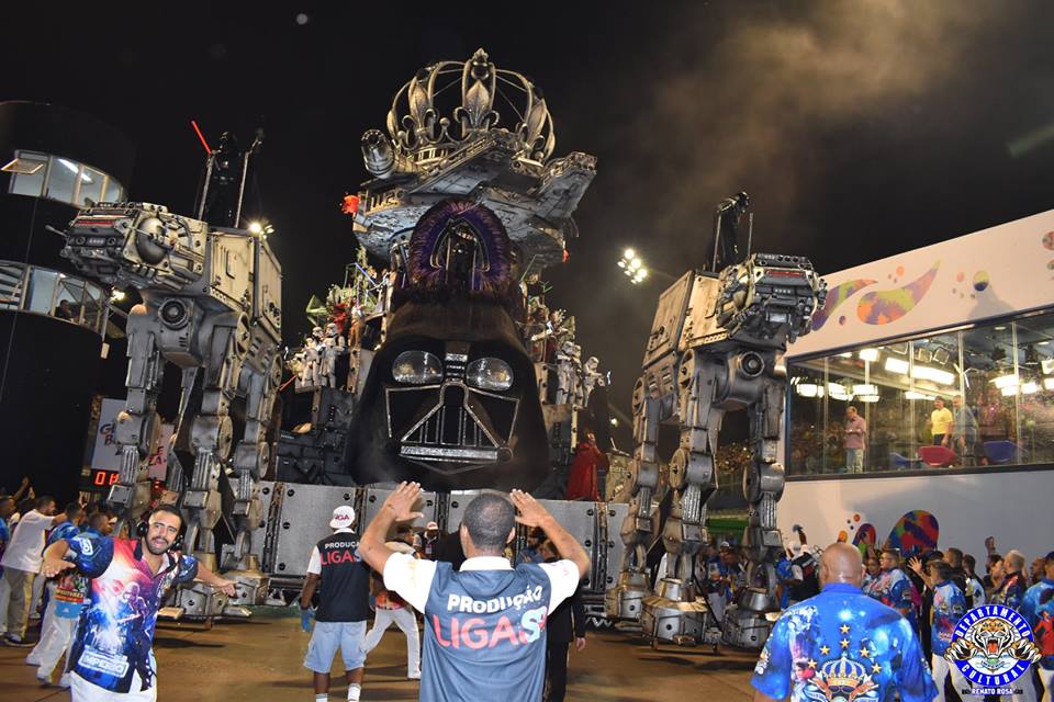 Star Wars in the Brazilian Carnival - Fantha Tracks