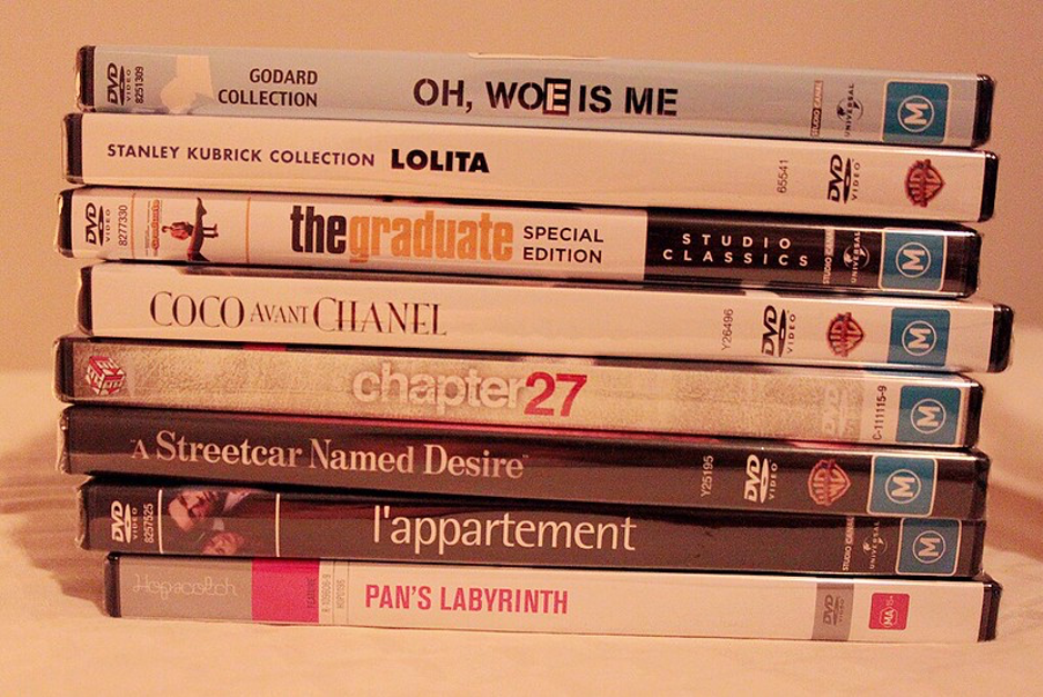 Movie Night at College: Top 10 Must-Watch Films Before Graduation ...