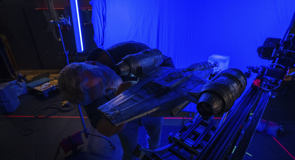 A look at the making of Creating The Razor Crest - Fantha Tracks ...