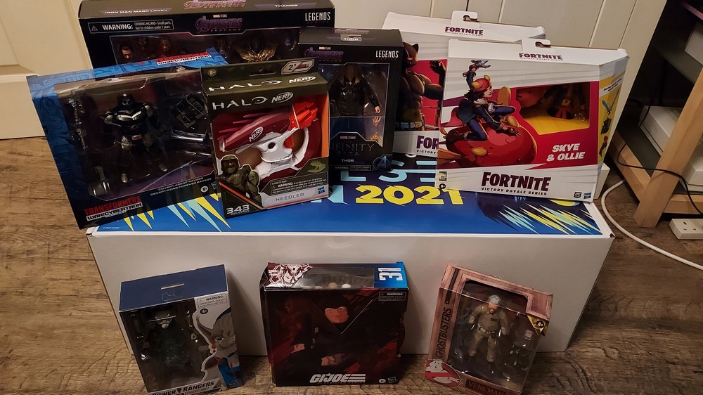 Hasbro Pulse Con 2021: Look inside the box of goodies - Fantha Tracks ...