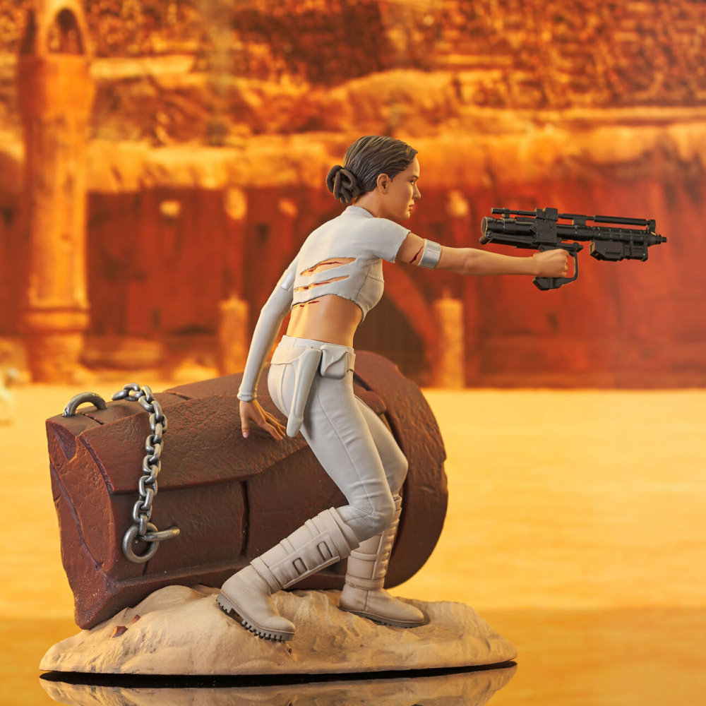 Gentle Giant: Attack of the Clones Padme Amidala Premier Collection ...