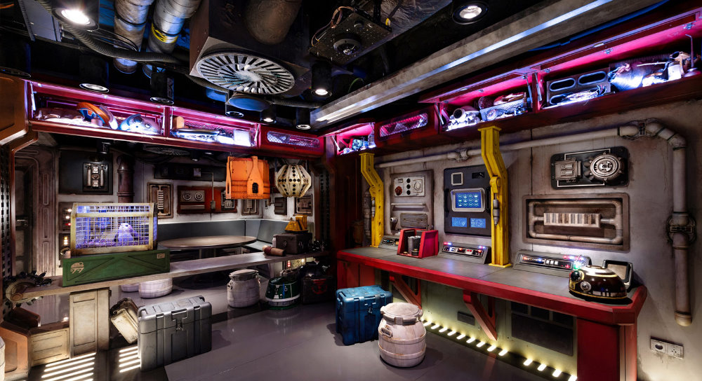 Star Wars: Cargo Bay carries a menagerie of creatures across the ocean ...