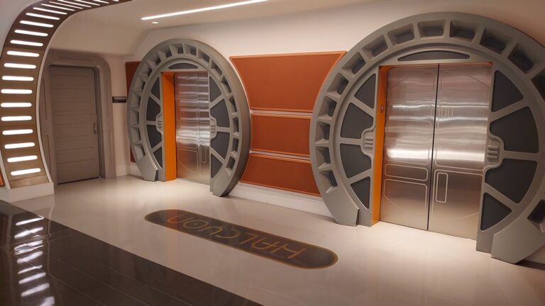 Celebrating Galactic Starcruiser - Fantha Tracks | Daily Star Wars News