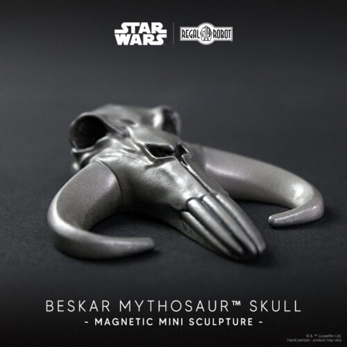 Regal Robot: The Mandalorian: The Armorer’s Mythosaur Skull Magnet ...