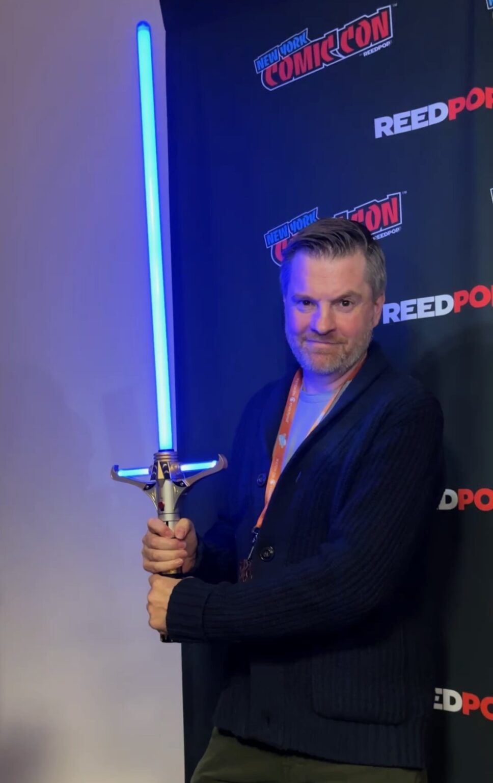 A close look at the Stellan Gios Legacy Lightsaber Hilt - Fantha Tracks ...
