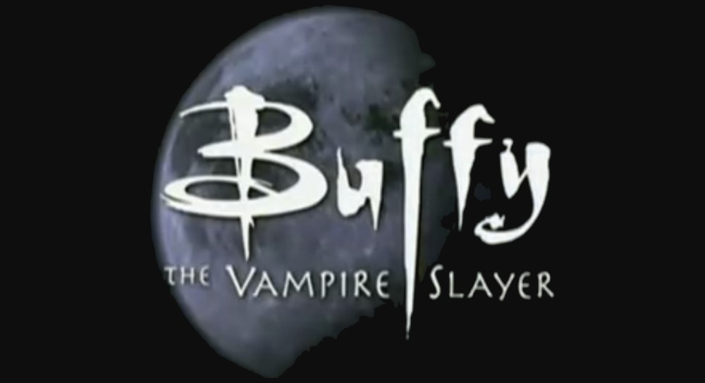 Buffy stars Ryan Kiera Armstrong and Sarah Michelle Gellar get in ...
